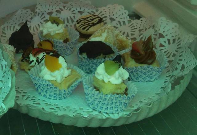 "Todo casero" De Miriam Scardulla~Pastelera: Masas Finas