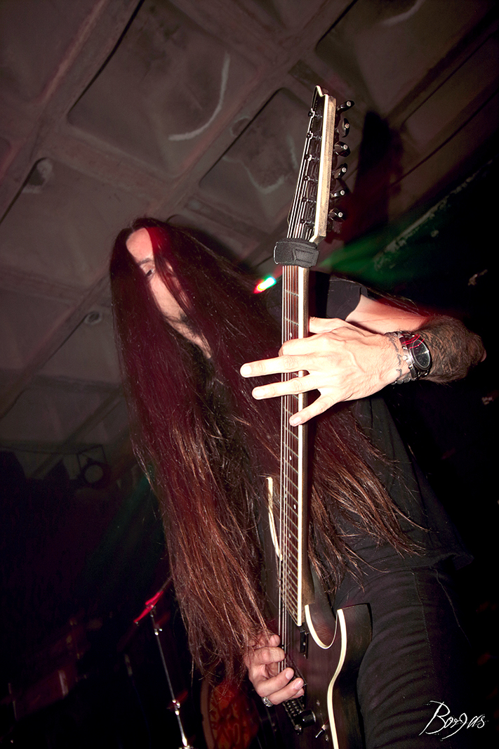 La Biblioteca de Miguel Borgas: Fotos Infrahumano