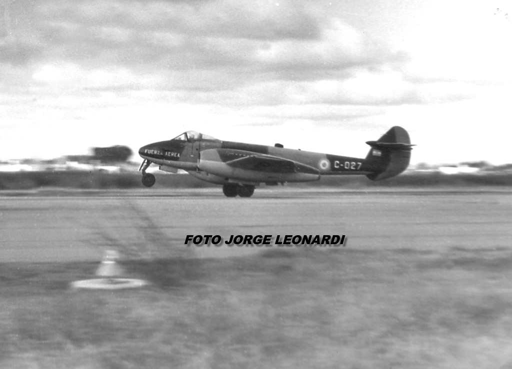 Mis fotos de Aviones: MIS FOTOS DE GLOSTER METEOR MK4 / Fuerza Aérea ...