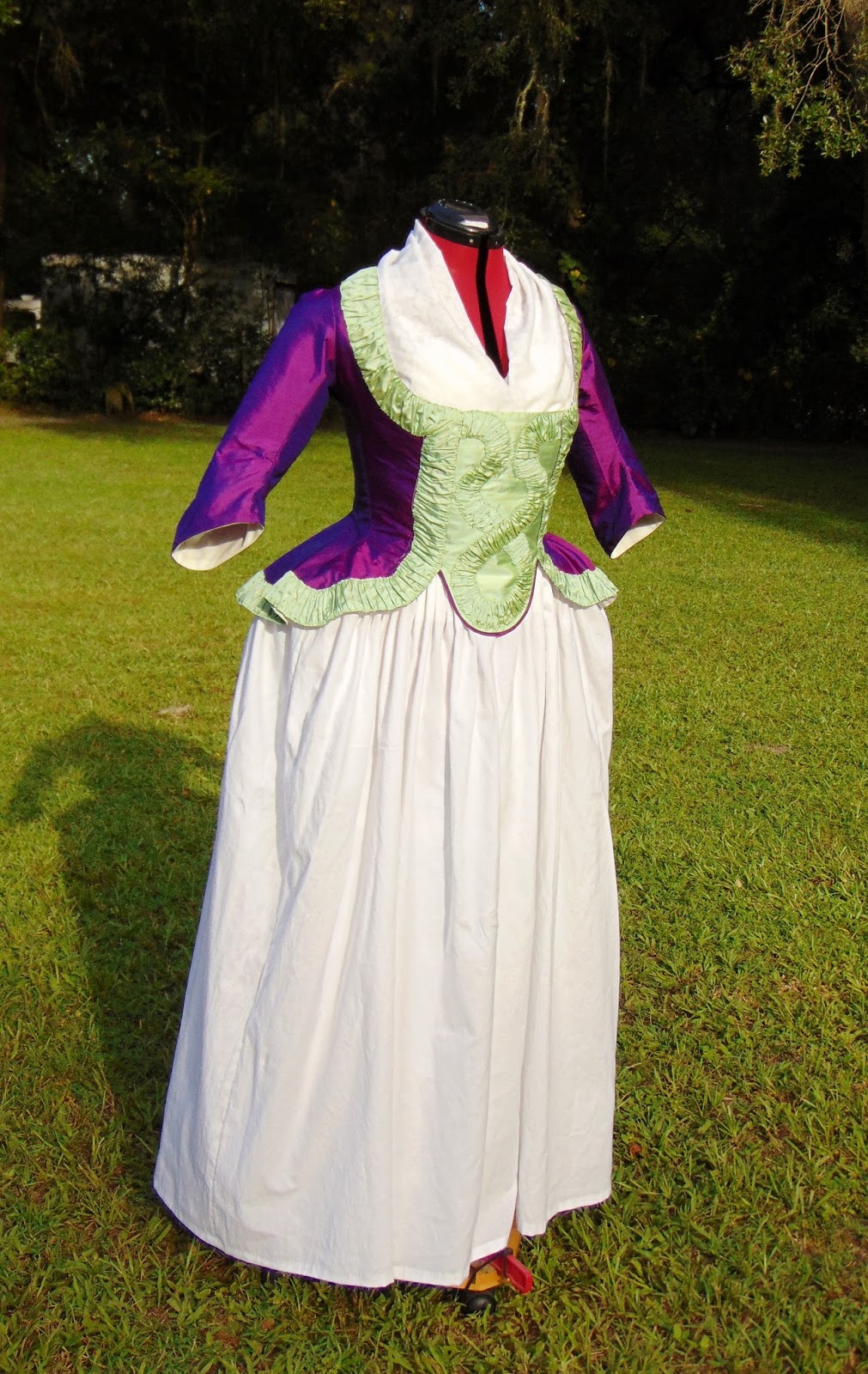 The Antique Sewist: Casaquin Jacket - Purple & Green Silk