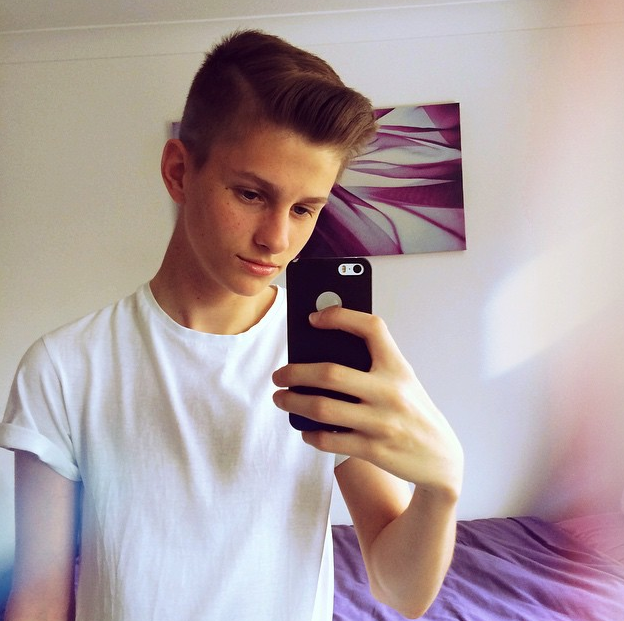 YouTuber Gossip: The New Rising YouTubers-hereford guys~LEE HINCHCLIFFE