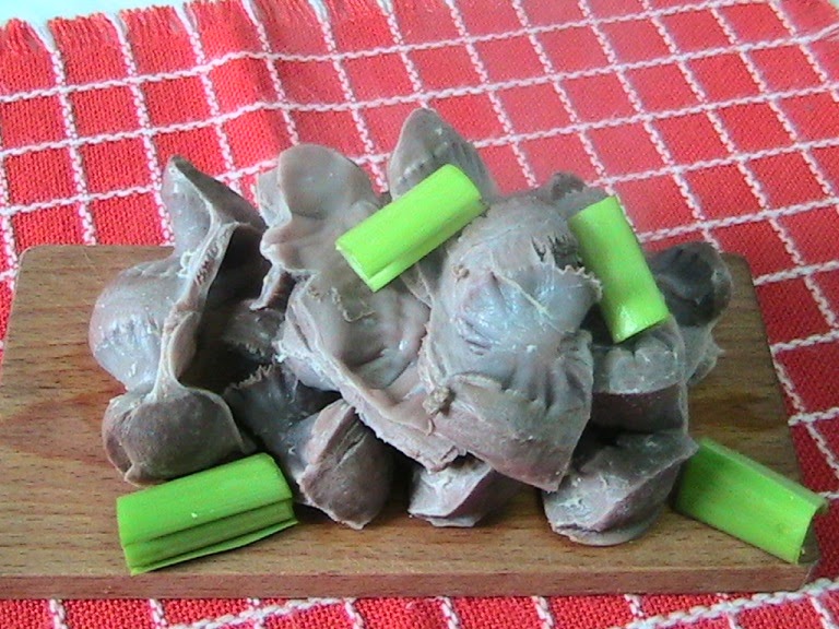 Hellena ...din bucataria mea...: Mancare de praz cu pipote de curcan