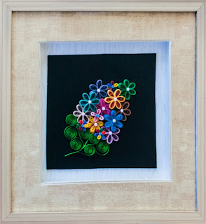 Laurus Cassia: Double Toned Quilled Flowers...