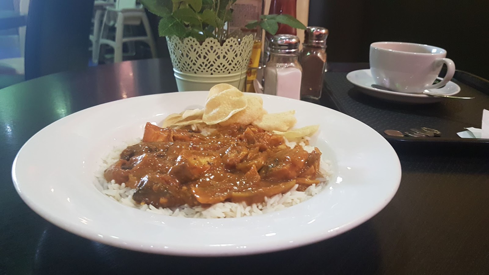 Porsche-noir: Freeport Talke, Stoke-on-Trent