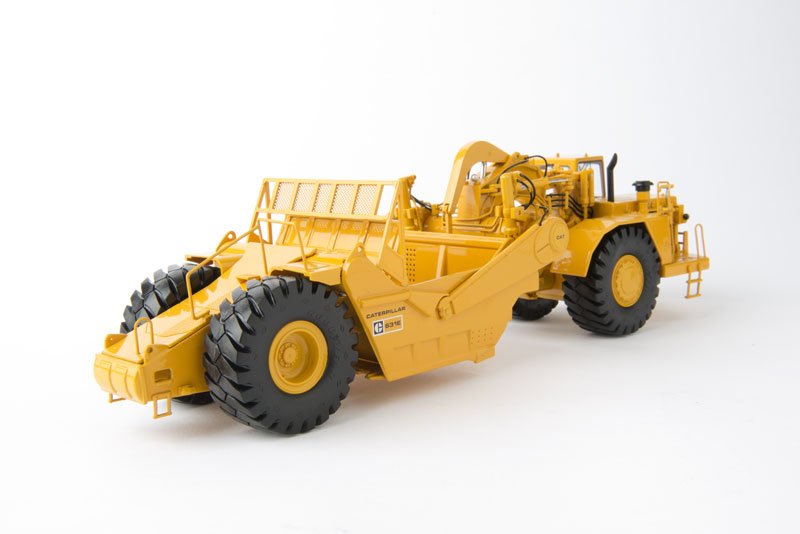 Cat 631E and 637E scraper tooling samples - Classic Construction Models