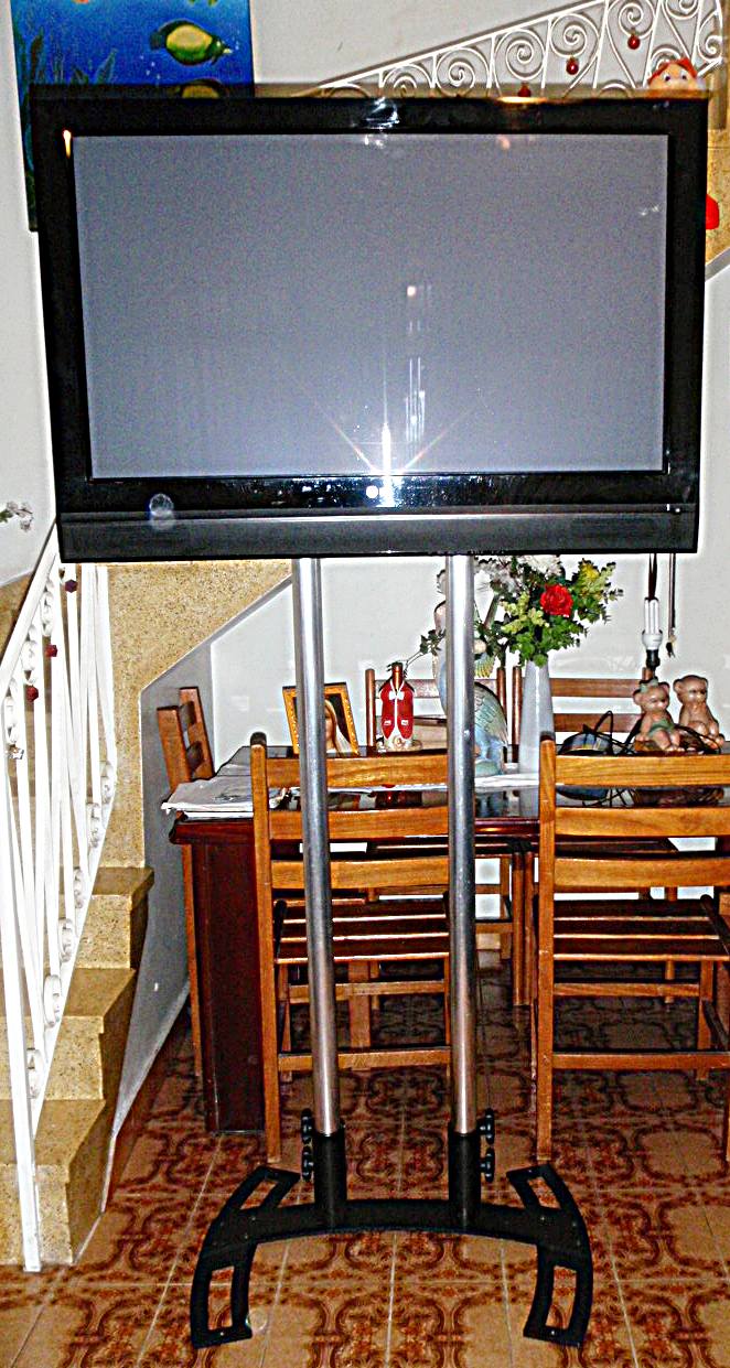 Aluguel Locação de Televisores SP: Locação De Pedestal De Tv De Plasma ...