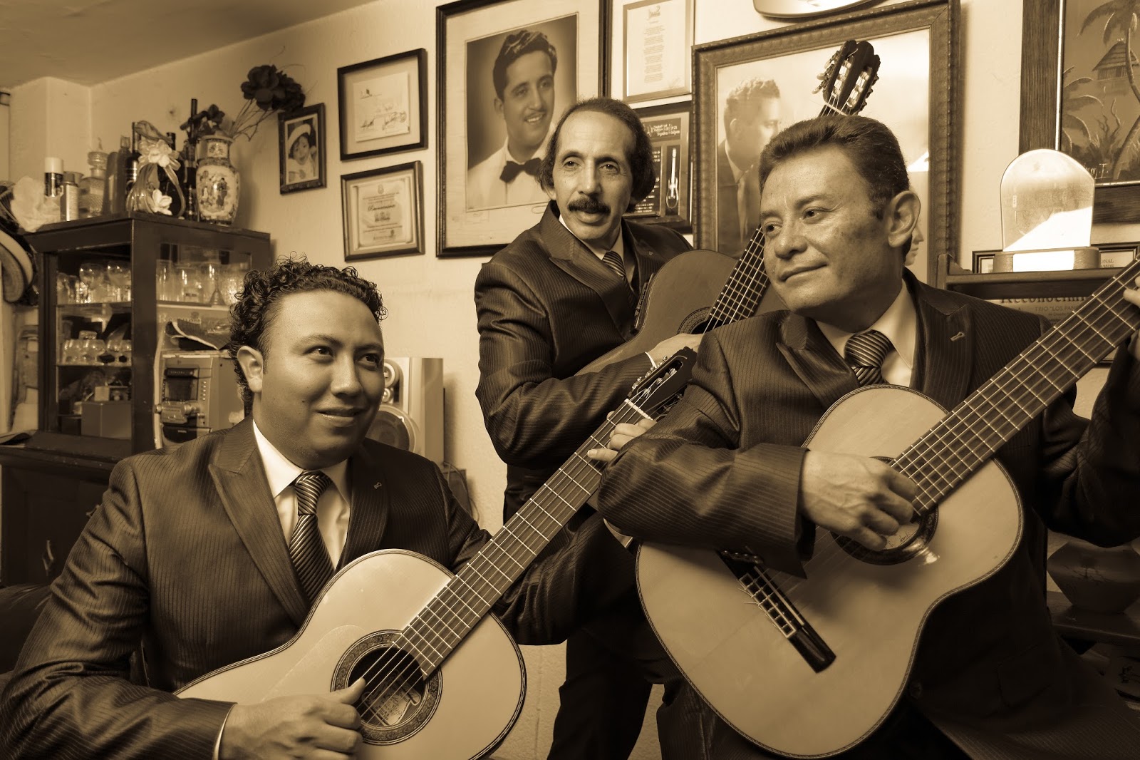 TRIO LOS PANCHOS (1944-2020) : Los Panchos de Chucho Navarro, hoy