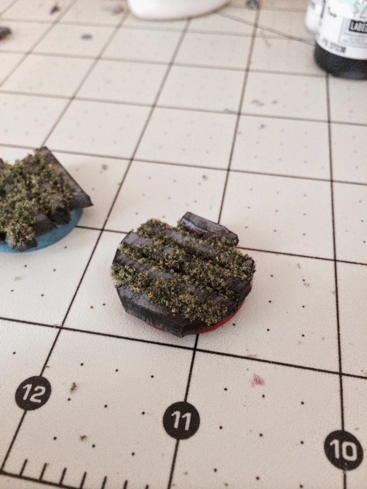 The Red Thirst of Baal: Warhammer 40k Basing Ideas Exerpiment