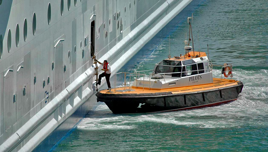 barcos en el puerto de barcelona blogspot.com: PRACTICOS...puerto de ...