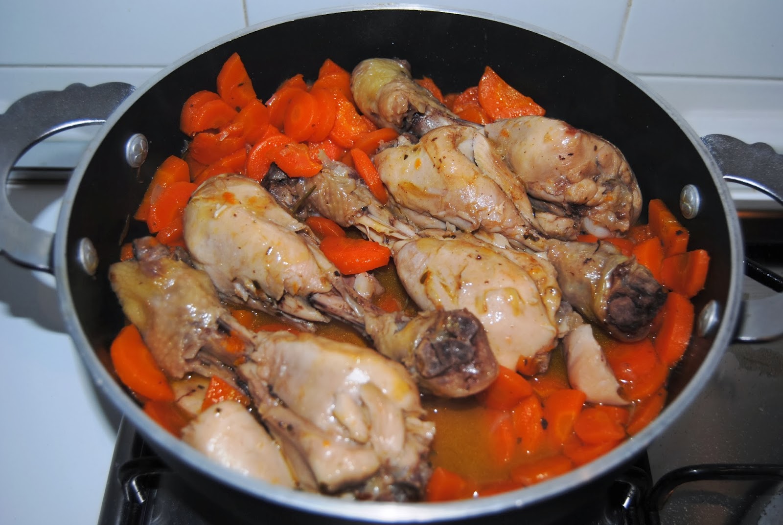 Mamma oggi cosa cuciniamo?: Fusi di pollo con carote in padella