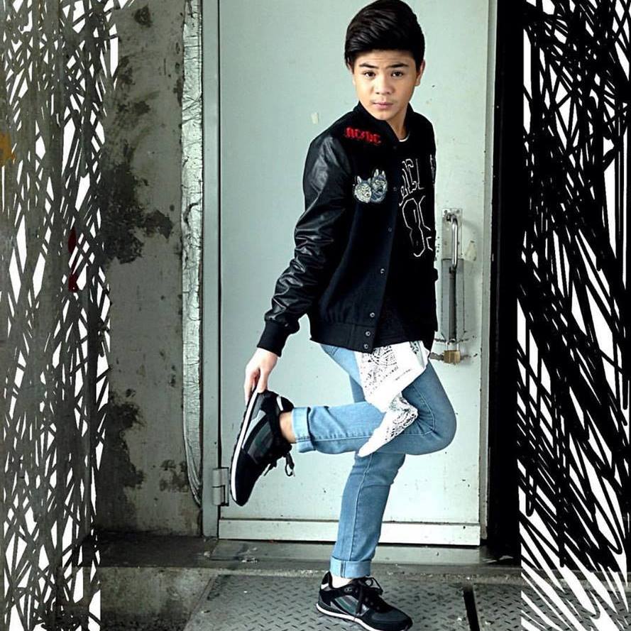 Juicy and Hottest Men : Bugoy Carino Weekly Hot Images 2017