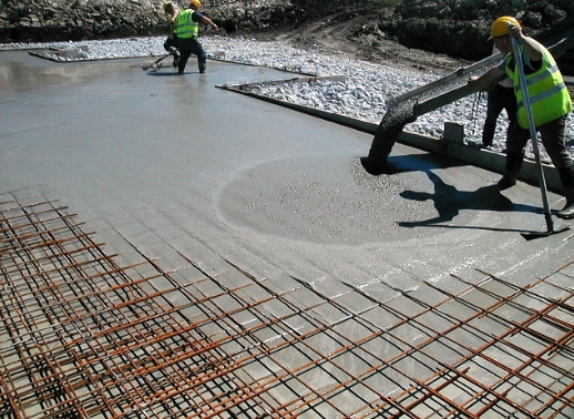 SELF COMPACTING CONCRETE