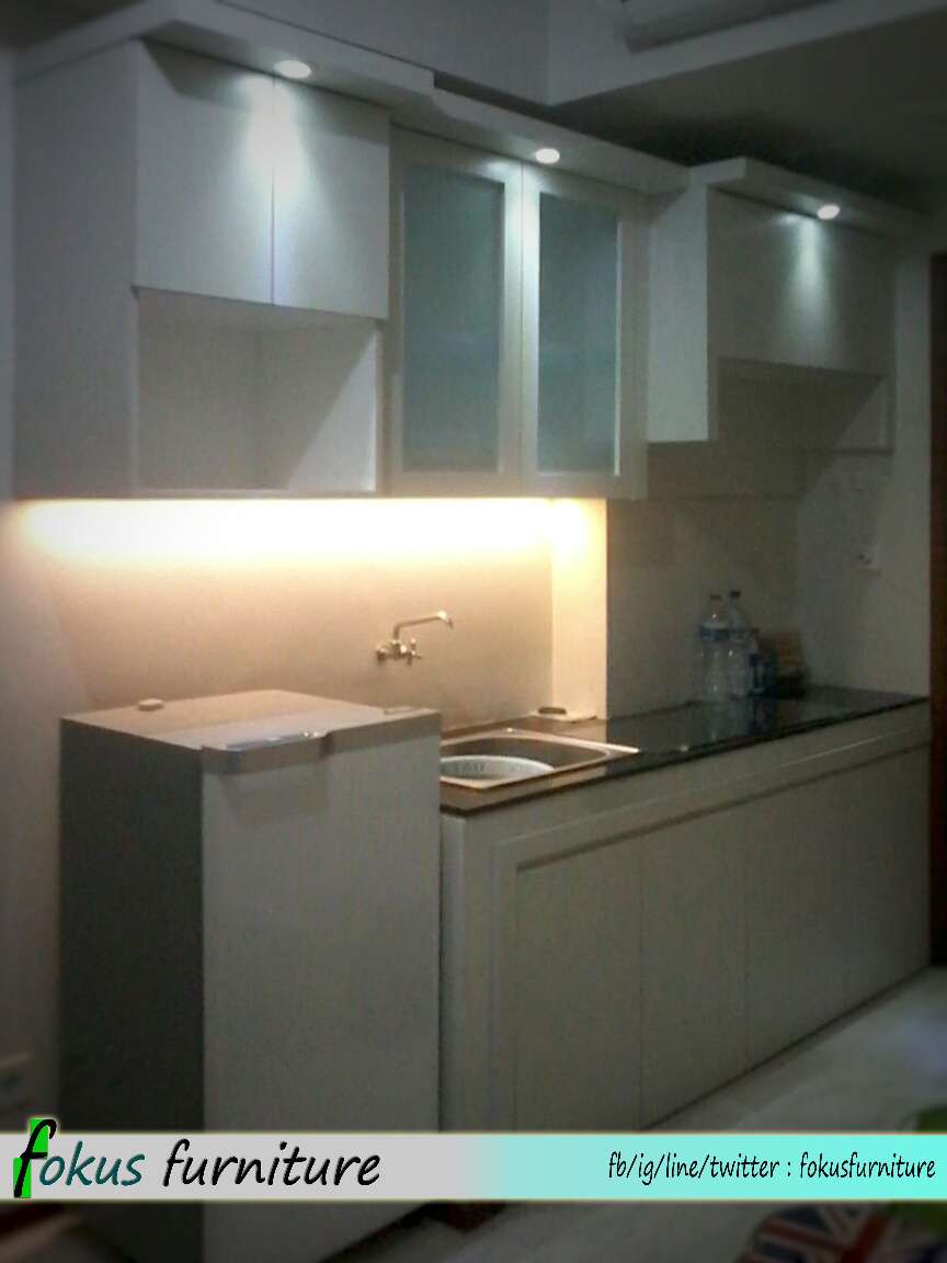 Furniture minimalis apartemen mediterania | Furniture,Kitchen set ...