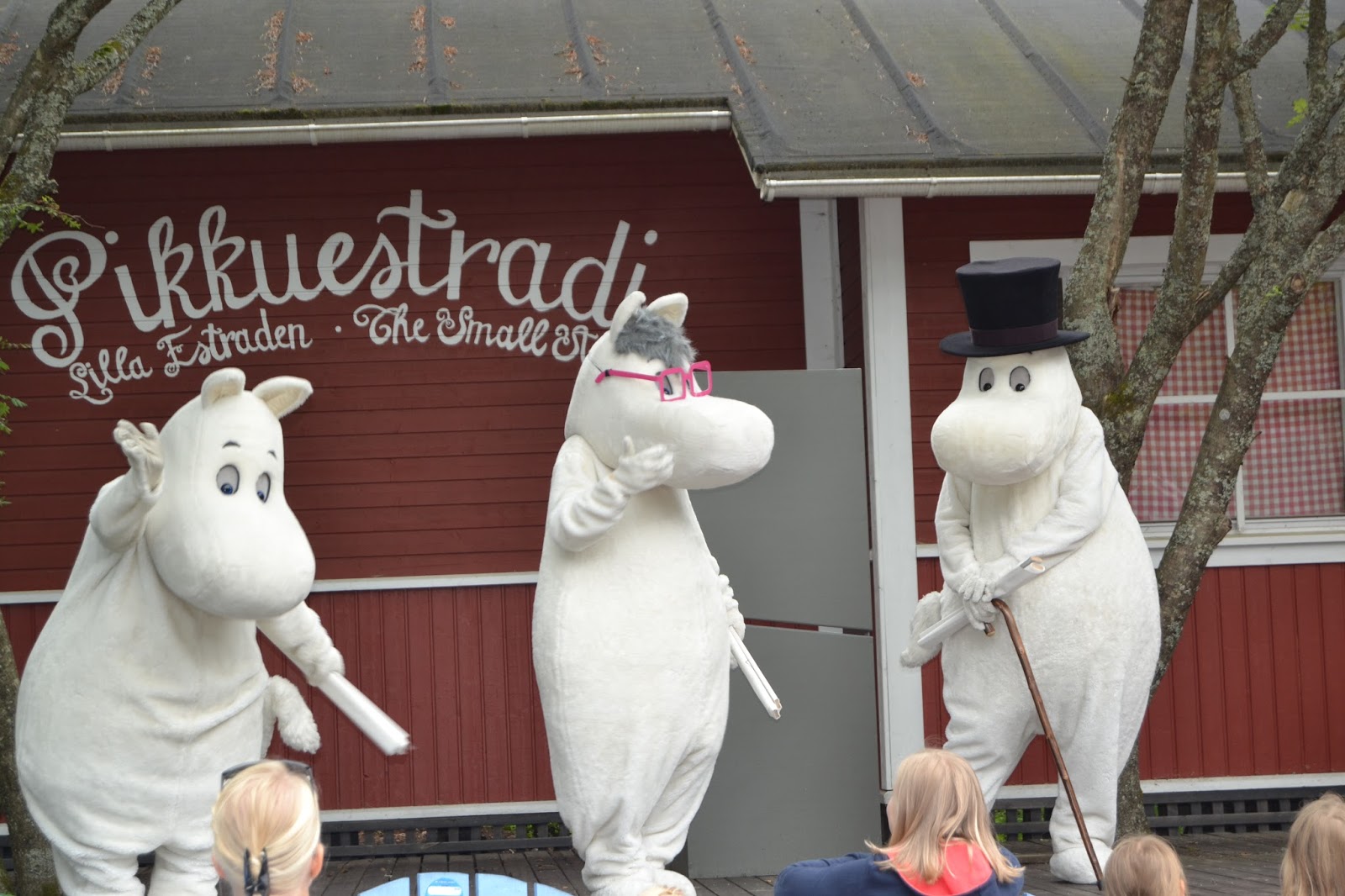 Muumimaailma osa 3 - Colour Outside the Lines