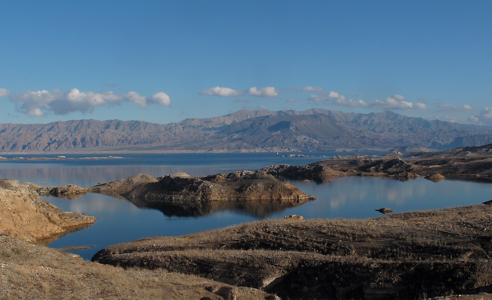 SHEEPBONE-QUARRY CANYON LOOP. LAKE MEAD, NEVADA - ADAM HAYDOCK