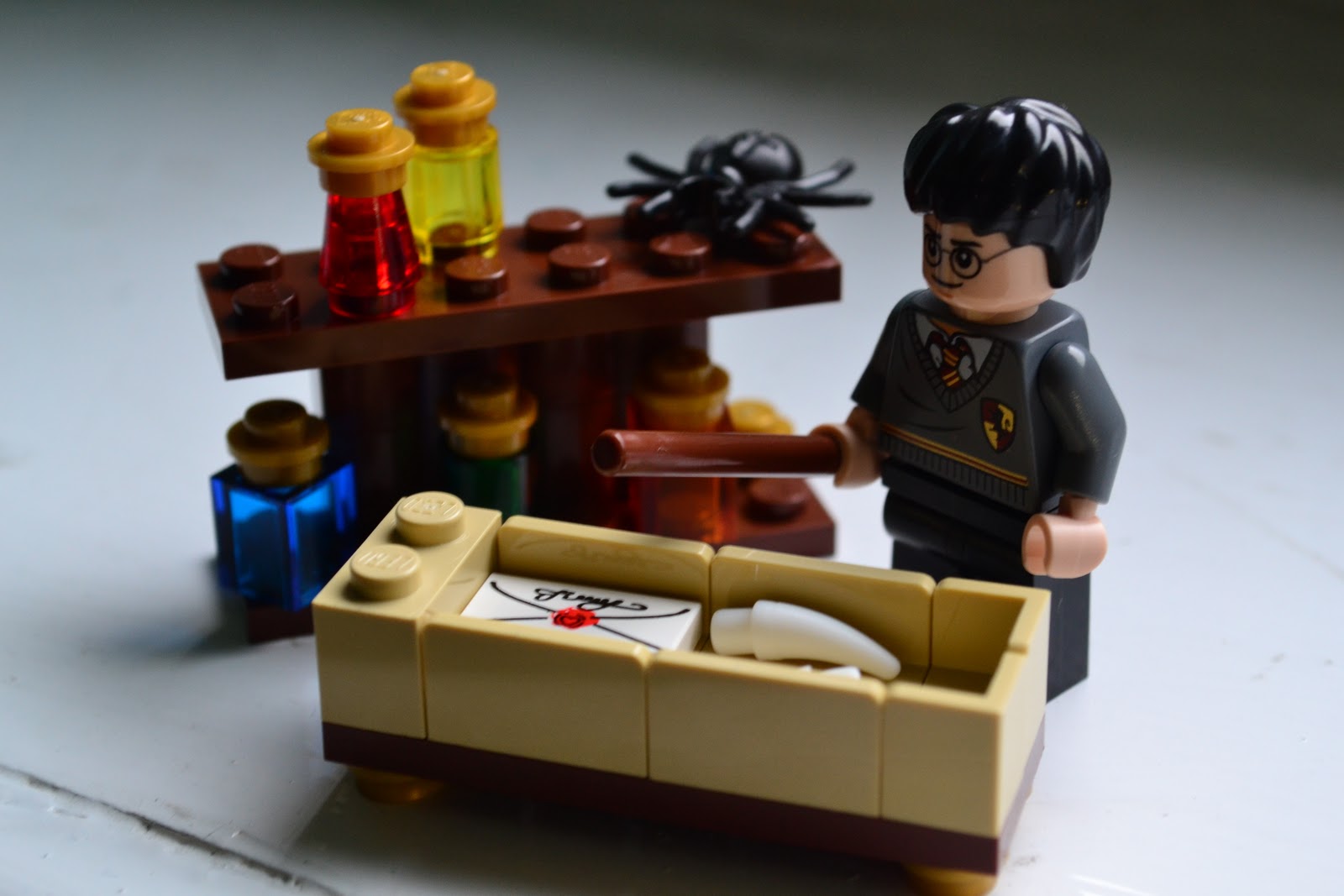 Totally Toys: LEGO Harry Potter & Potion Cabinet 30111