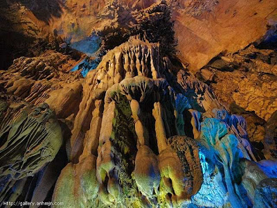 Paspit Blog: Koleksi Gambar Goa-goa Terindah di Dunia