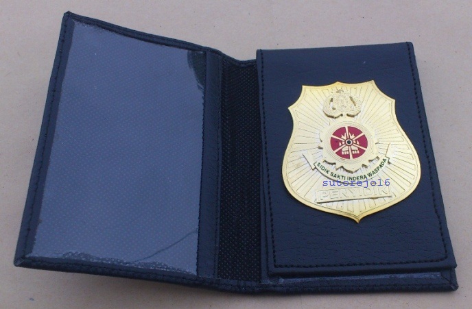 atribut dan aksesoris tni polri: dompet kta