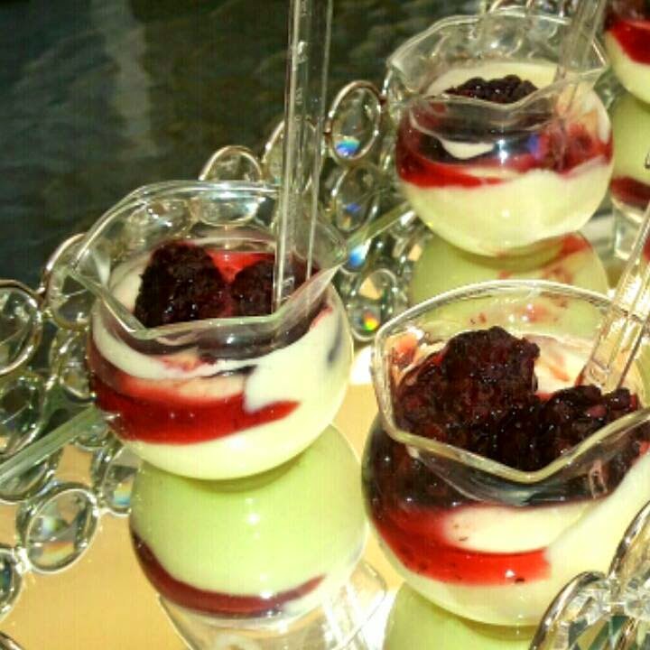 Receitas da Nairzinha: Doces Finos - Verrine de Cheesecake com Calda de ...