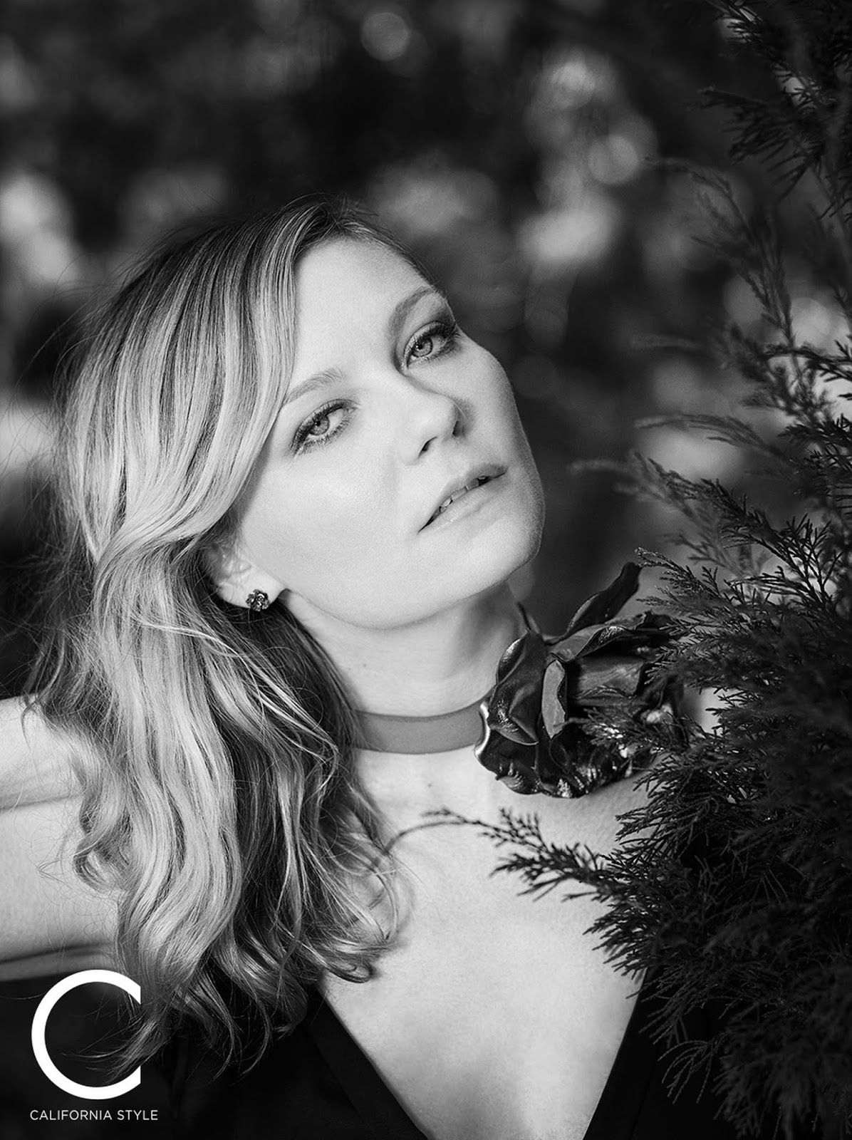 Kirsten Dunst poses for C California Style October 2017