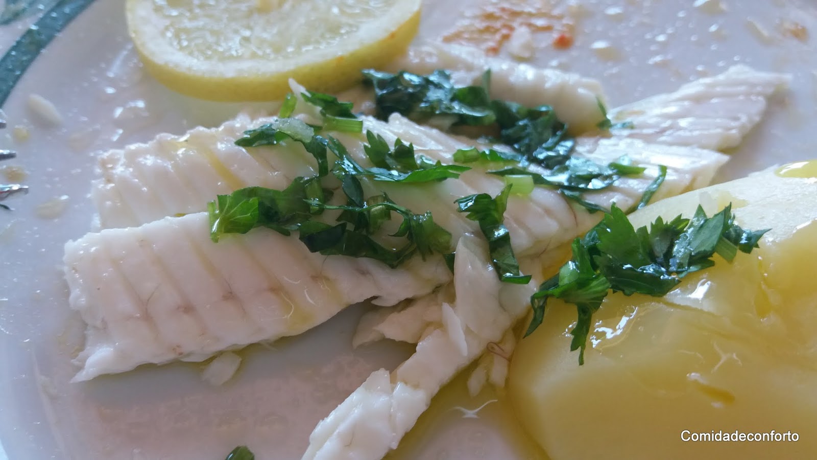 : Linguado Grelhado com Molho de Azeite e Coentros