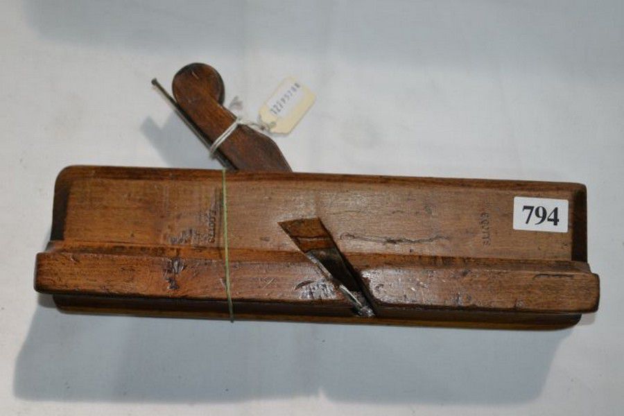 The Valley Woodworker: Characteristics of wooden moulding planes Part 1