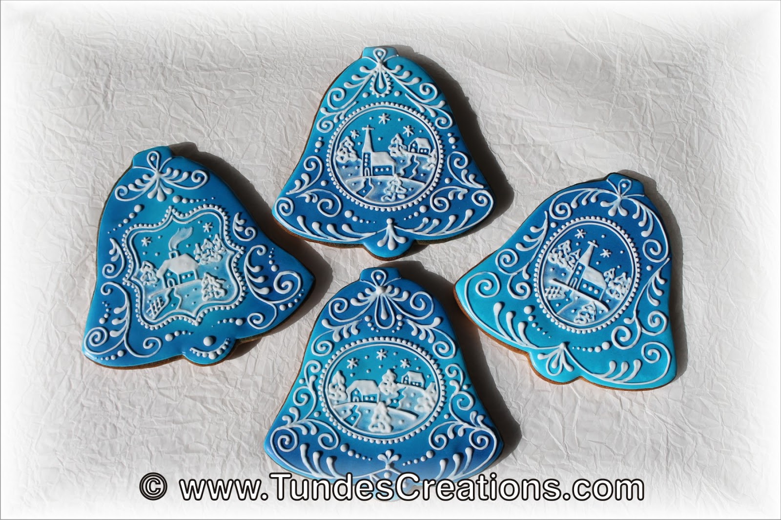 The Gingerbread Artist: Blue bell gingerbread cookies with snowy landscape