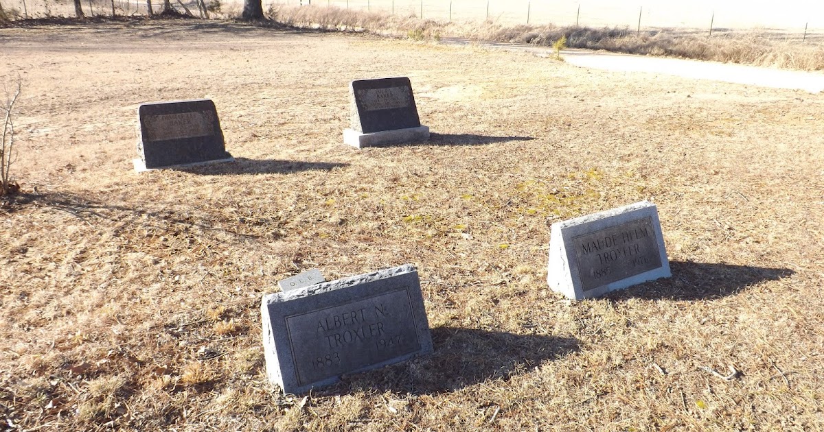 Exploring Izard County: Gray Cemetery (AKA Felts Cemetery) at Bonetown