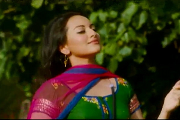 Top Hd Bollywood Wallapers: Sonakshi Sinha rowdy rathore