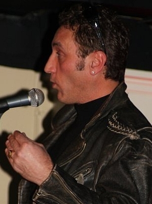 SAFETY ALWAYS OFF - "CYRUS TPB": 2012-03-11