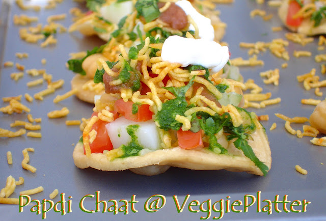 Veggie Platter: Blogging Marathon Day 7 ~ Papdi Chaat / Papri Chaat