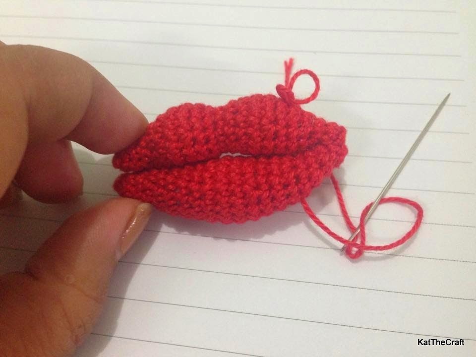 So Many Things to Do, So Little Time: Lips Amigurumi Free Pattern