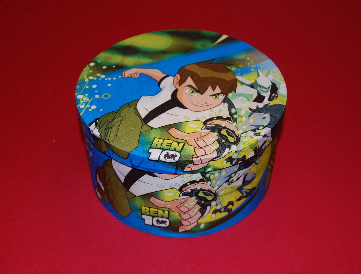 MÃOS D' IDEIAS: CAIXA DO BEN 10