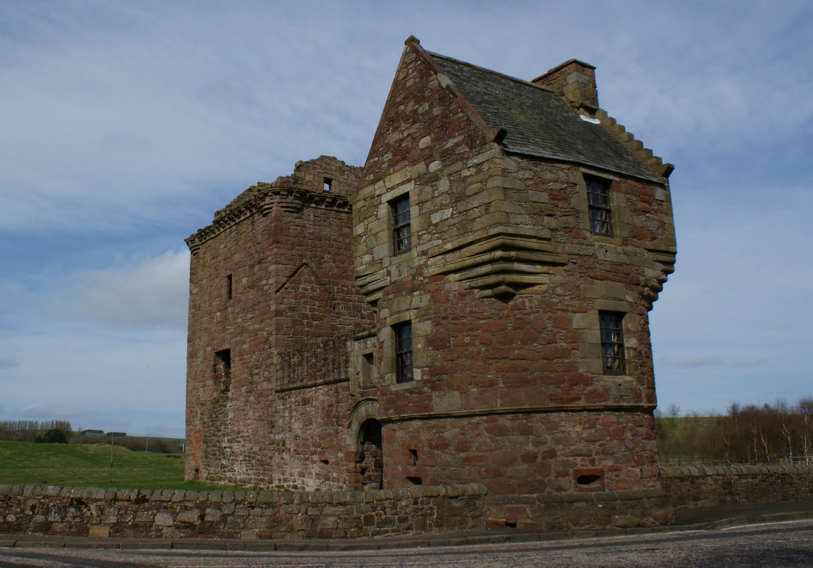 Tour Scotland: Tour Scotland Photographs Burleigh Castle