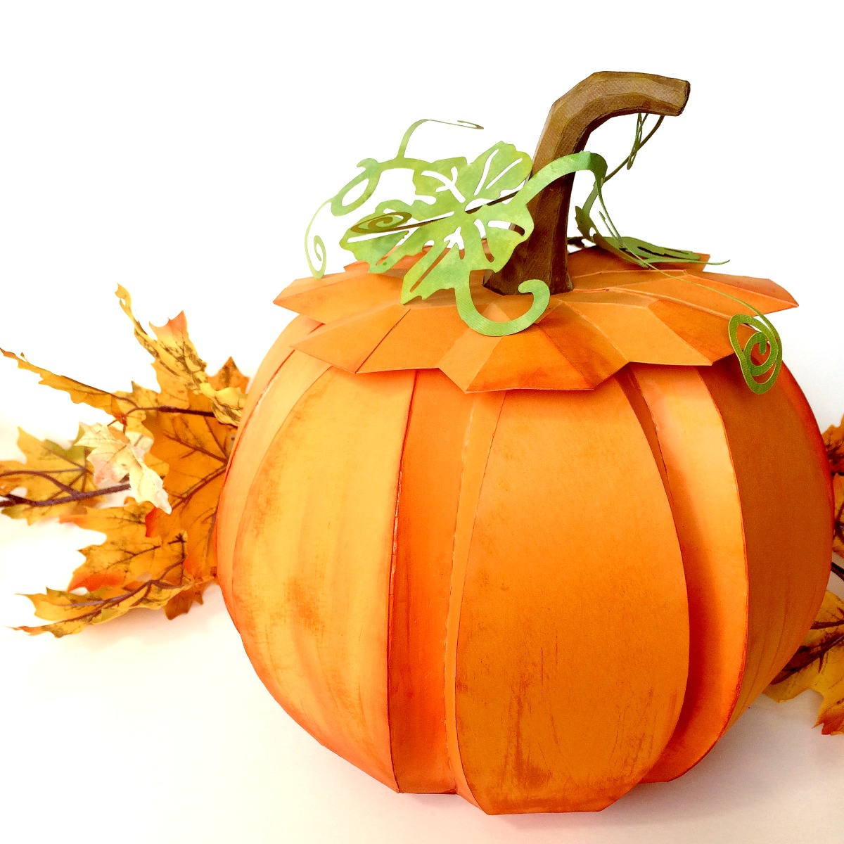 Michelle Zerull : Paper Pumpkin!