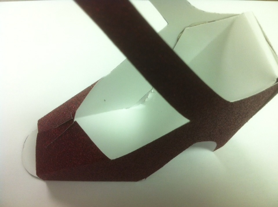 DIY Party Mom: Wizard of Oz Ruby Red Slipper and Printable Tag