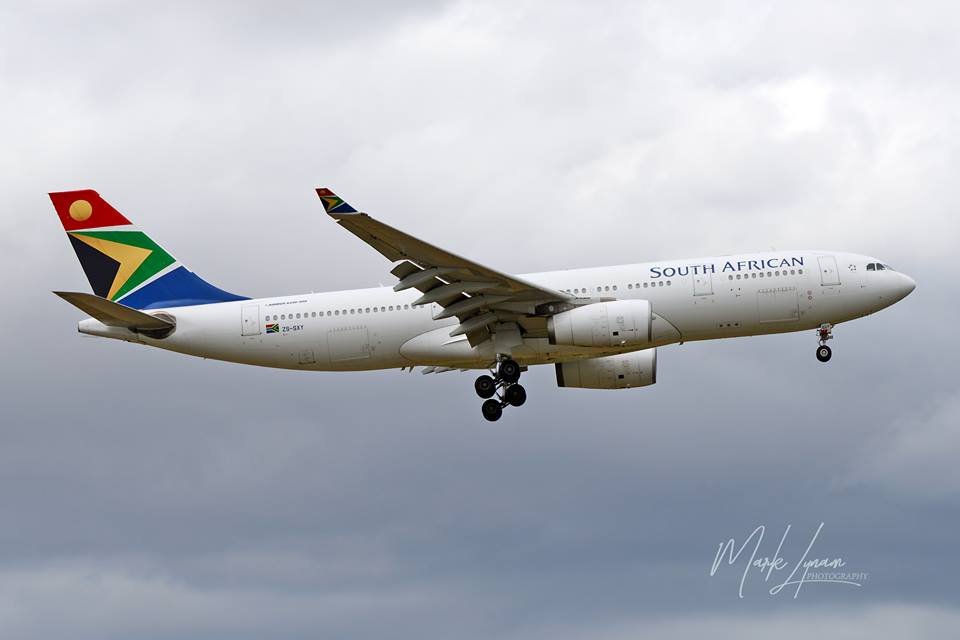 Perth Airport Spotter's Blog: South African Airways A330-243 ZS-SXY ...