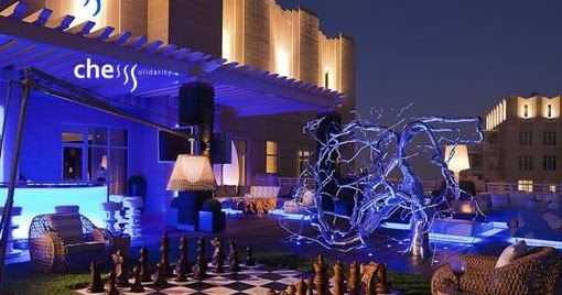 echecsinfos.com: Maison à vendre . . . avec jeu d'échecs