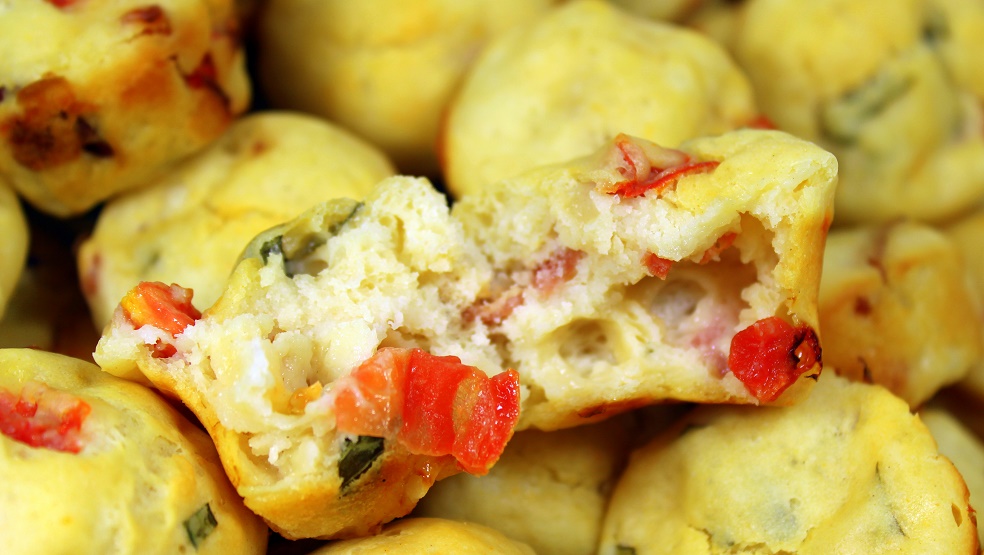 52 Ways to Cook: Mini BLT Muffins Bacon Lettuce (Basil) and Tomatoes