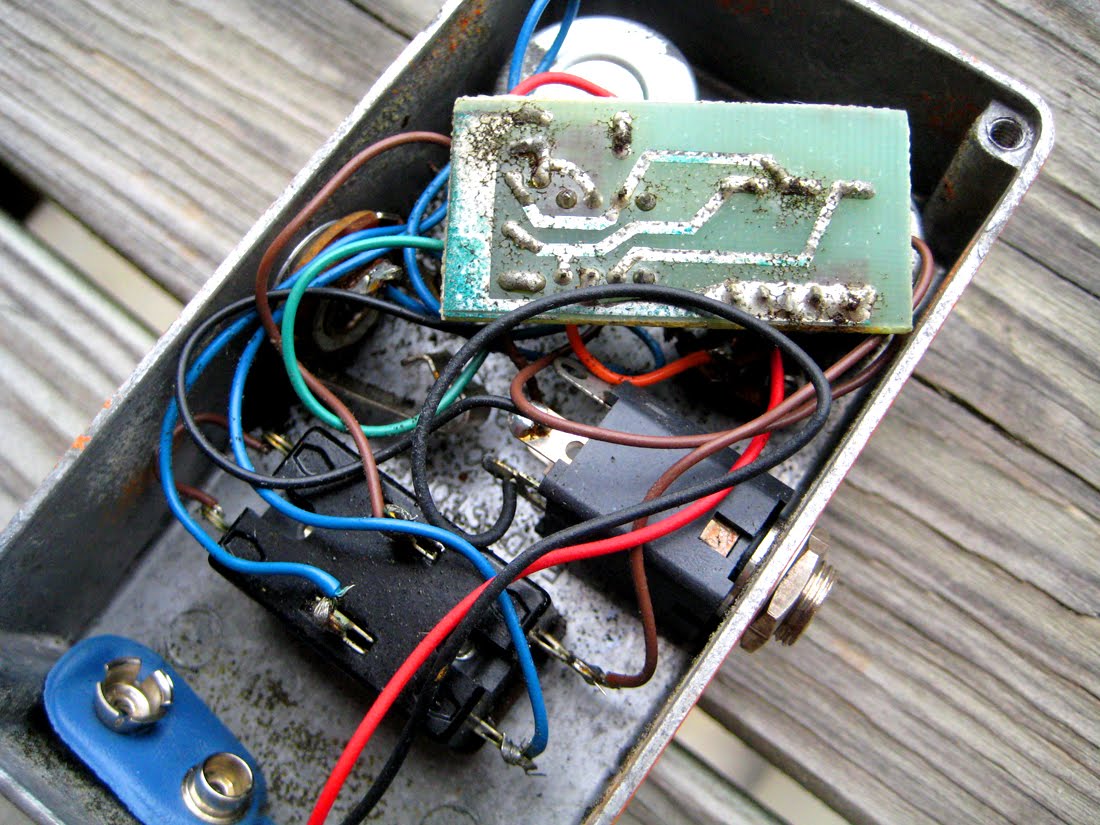 Tone Machines Blog: Earth Sound Research Graphic Fuzz (1976)