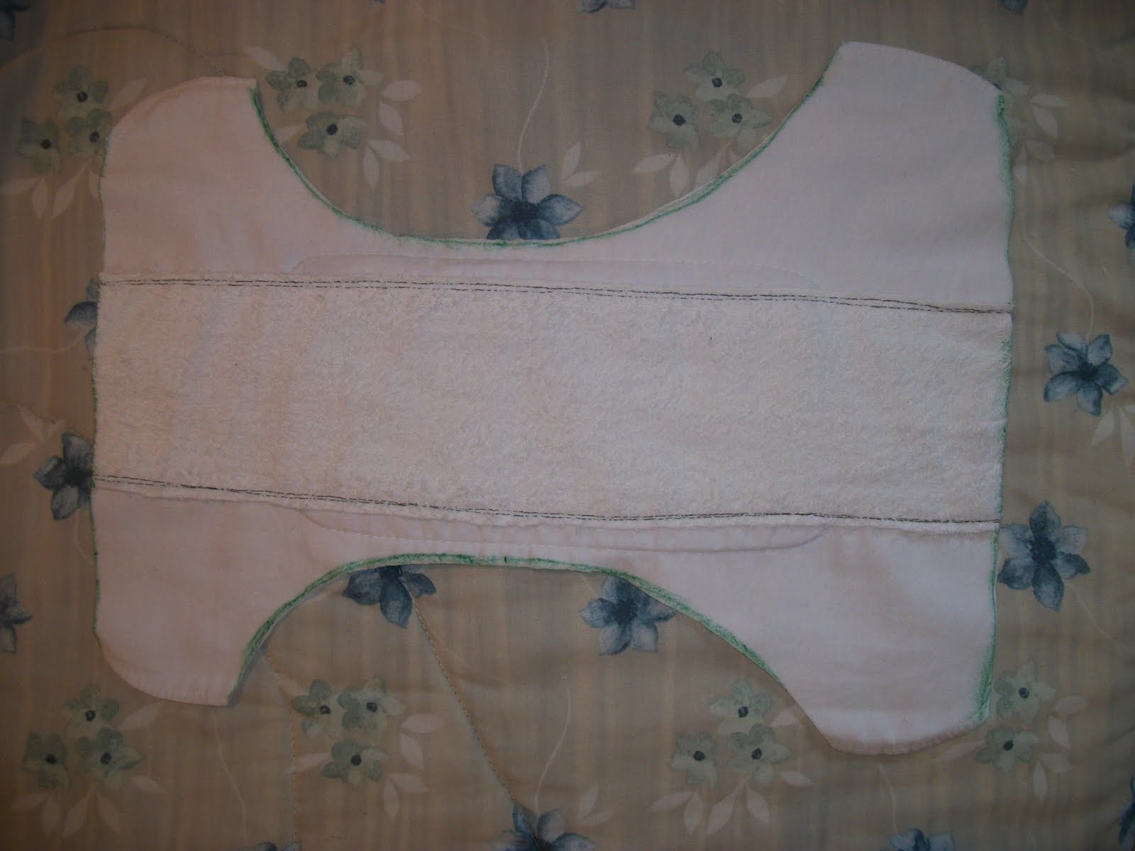 Simple Diaper-Sewing Tutorials: Amazon Contour Fitted Diaper #1