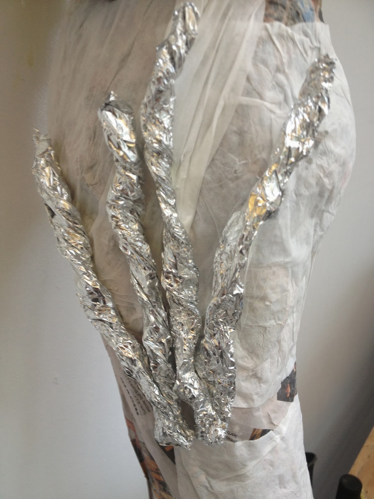 Teeps Treats: how to make a paper mache archway