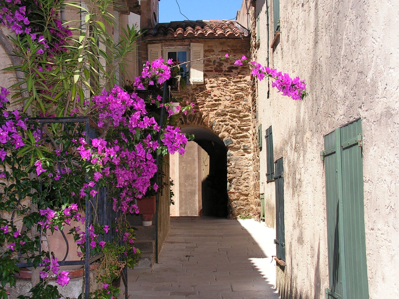 Gassin. A voyage to Gassin, Var near St-Tropez, Provence-Alpes-Côte d ...