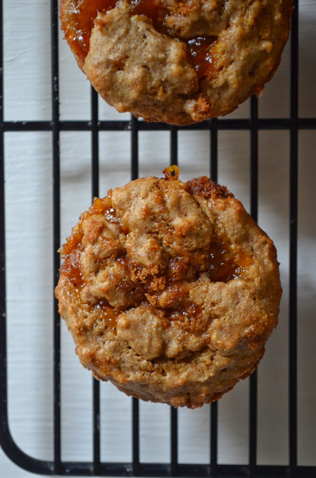 amour fou(d): fruit-filled scuffins.