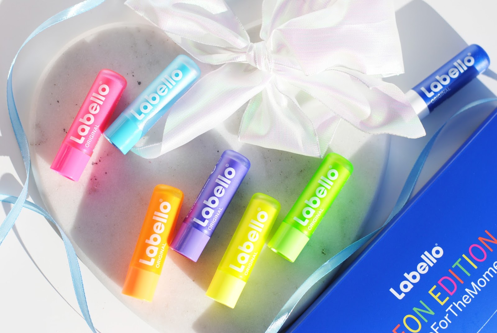 I AM A FASHIONEER: Budget Sunday: Labello Neon