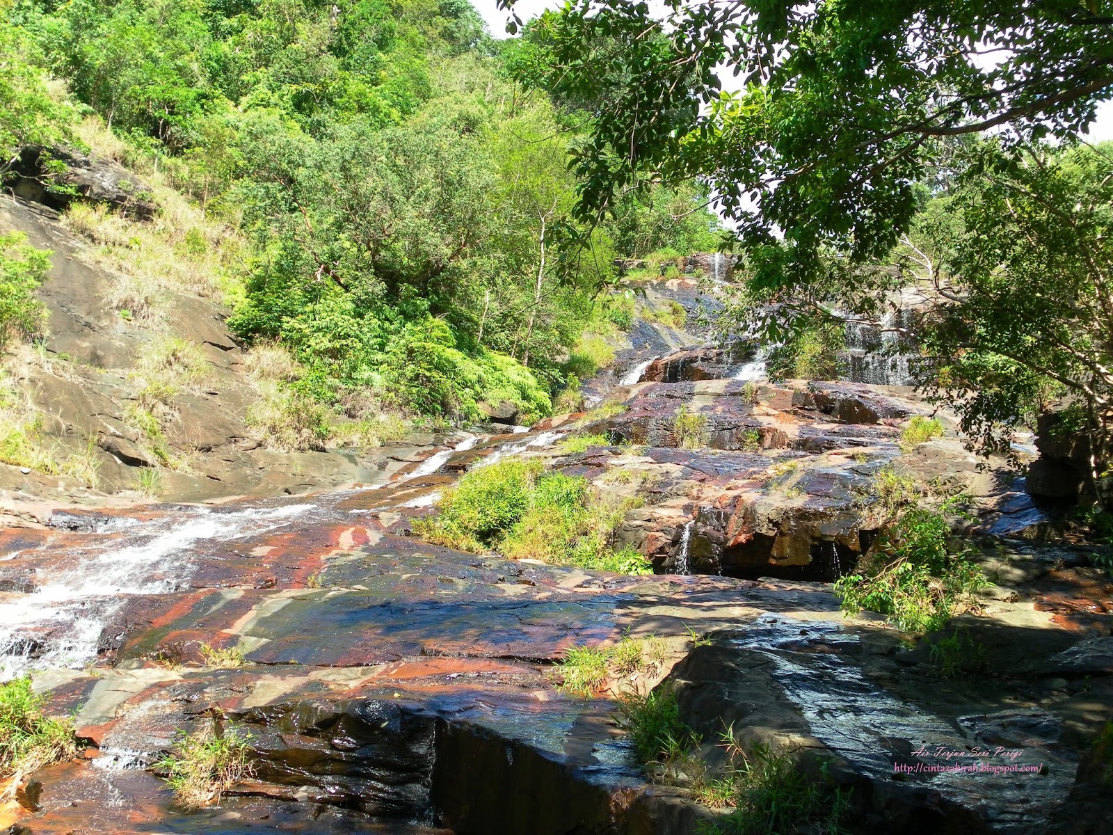 Dari Papan Kekunci Aku: Sepetang di Air Terjun Seri Perigi & Titi Hayun ...