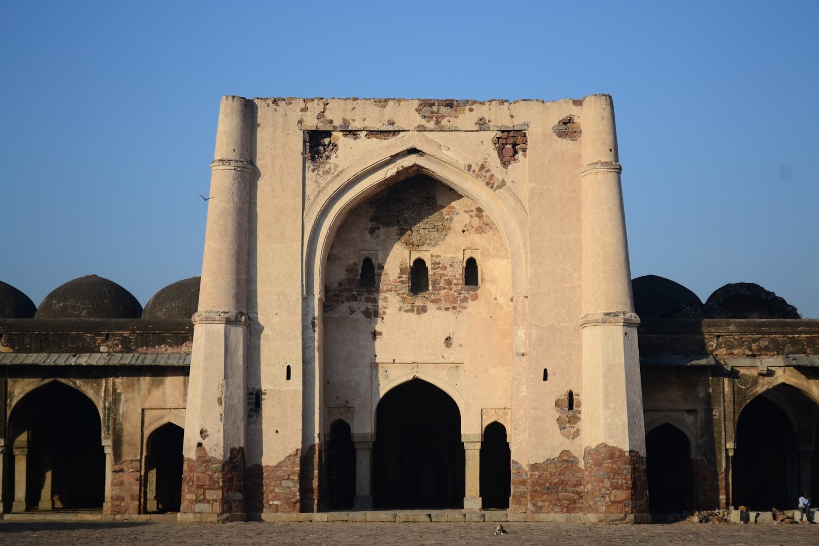 Secret Delhi: Begumpur Mosque - A mute Spectator to the Glories of the Past
