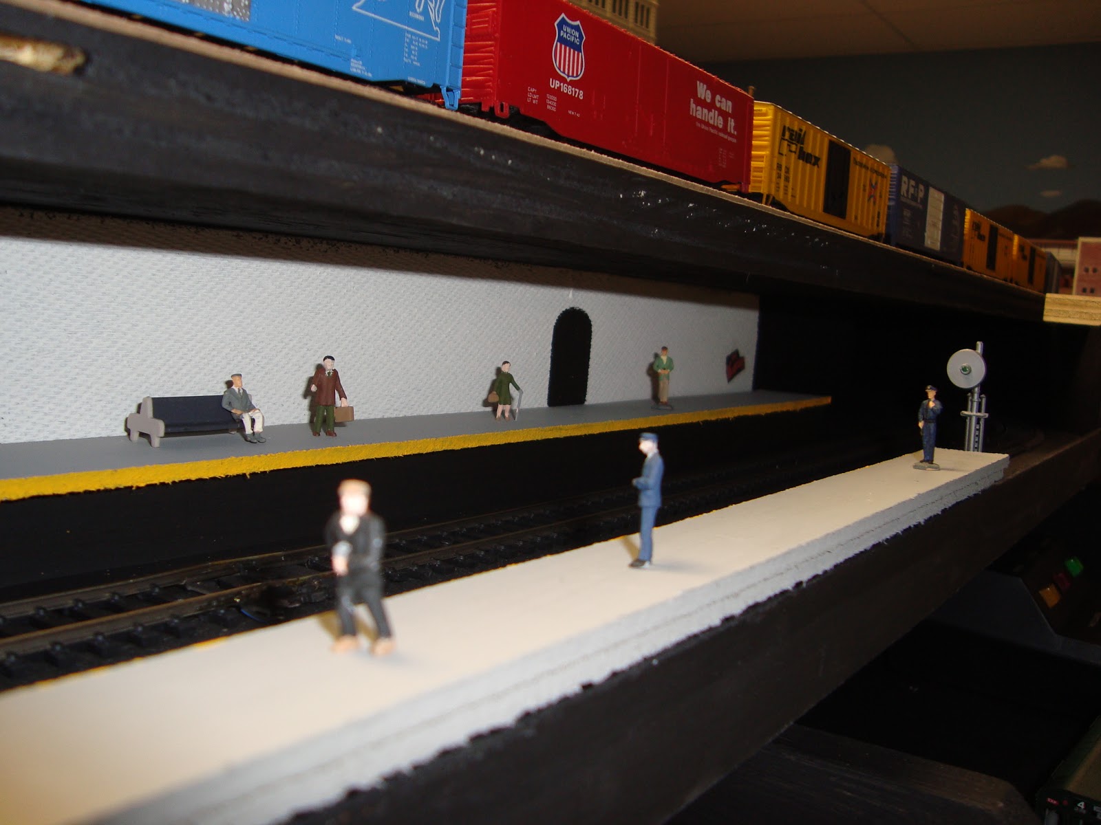 New York Central Train Layout: Subway Service