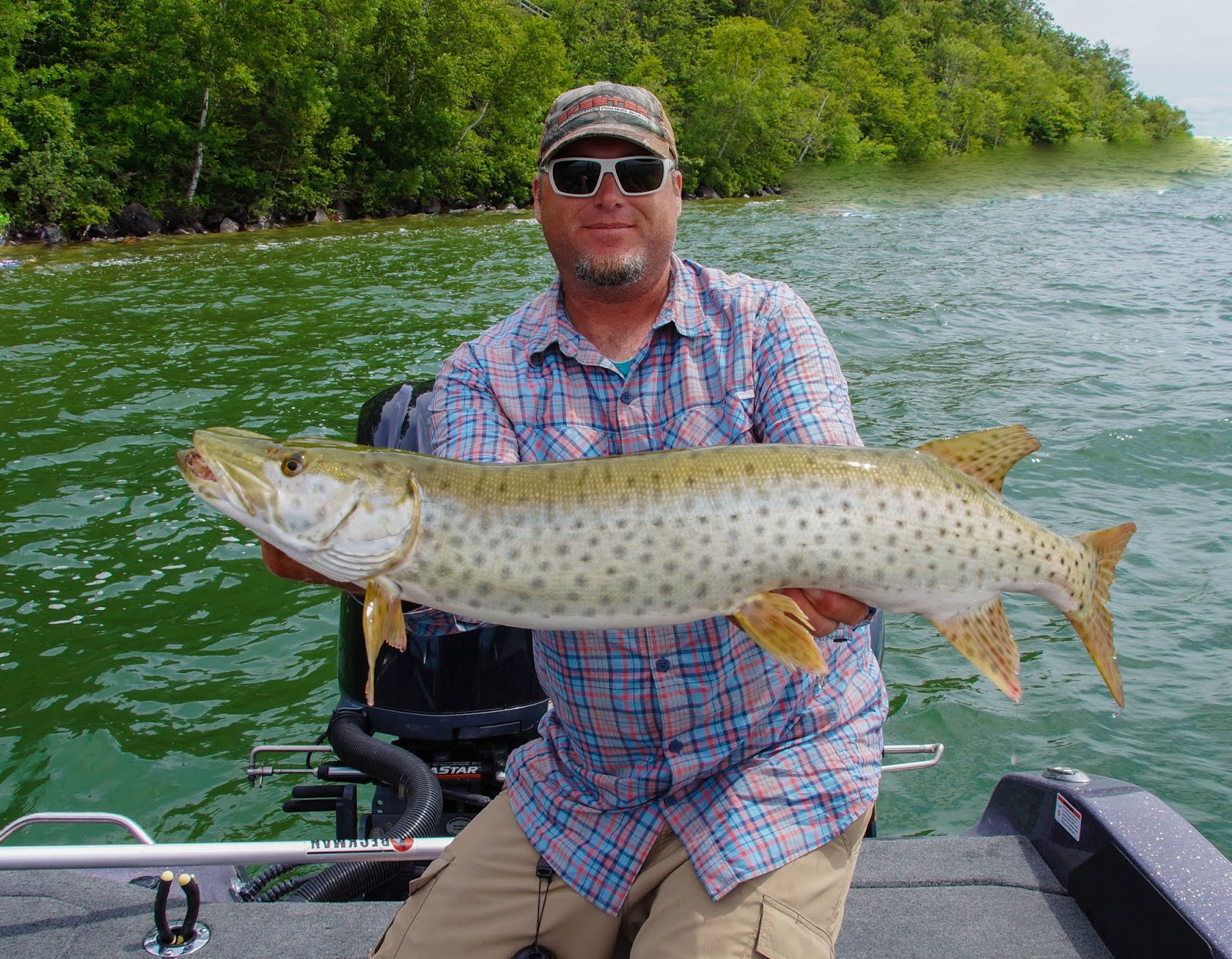 Outright Angling: Leech Lake Mid-Summer Muskie Update