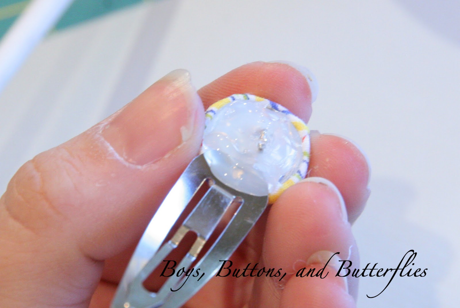 Buttons and Butterflies: Button Clips